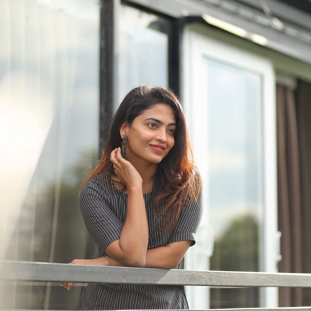 Alekhya Harika : కాక రేపిన అలేఖ్య హారికా రొమాంటిక్ సొగసులు - TeluguISM ...